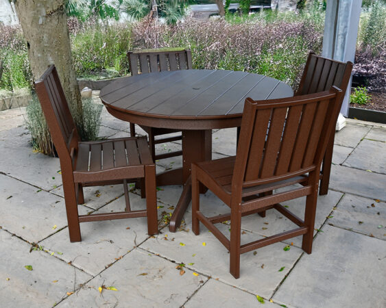 Rest Easy 48" Round Table Set | Green Acres Outdoor Living